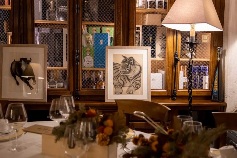 Thierry Bisch french artist, animal portraiting | Ferus Gallery