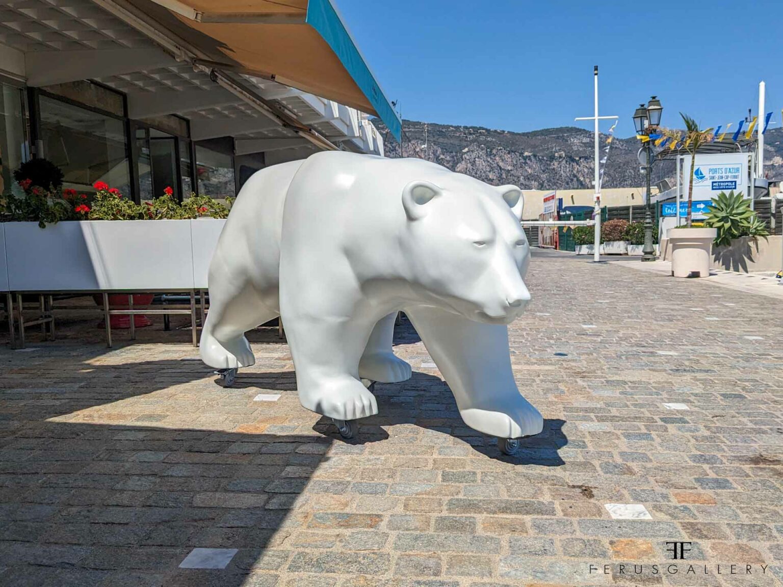 The Walking Bear, a sculpture by Thierry Bisch | Ferus Gallery